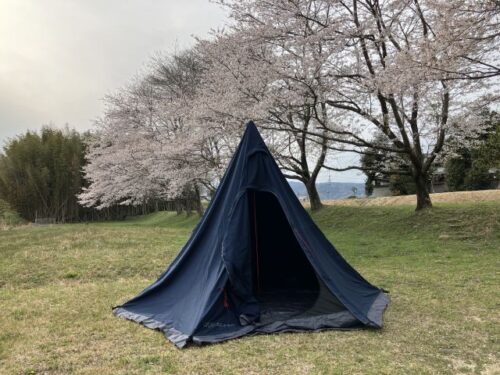 QUICKCAMP TCワンポールテントを徹底レビュー｜設営のコツと使用感まとめ | キャンプギア紹介始めますた。